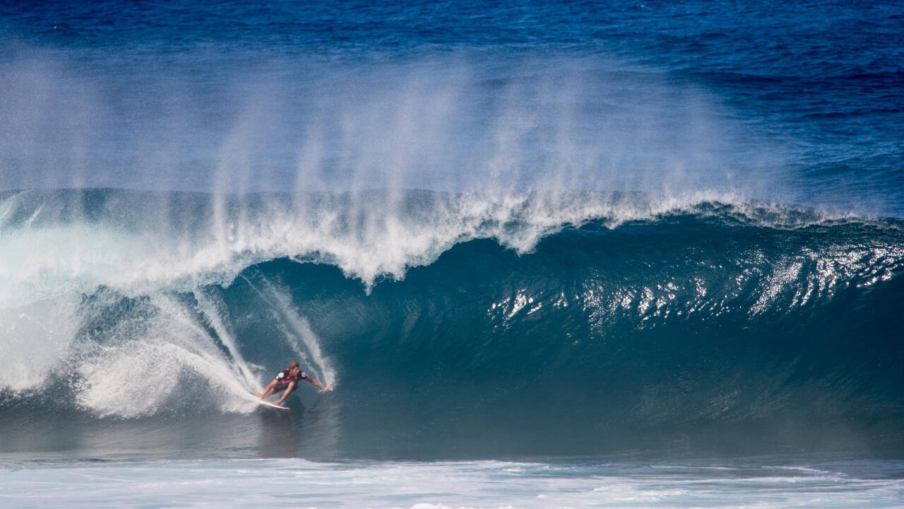 13 Best Pipeline Surfers Ever